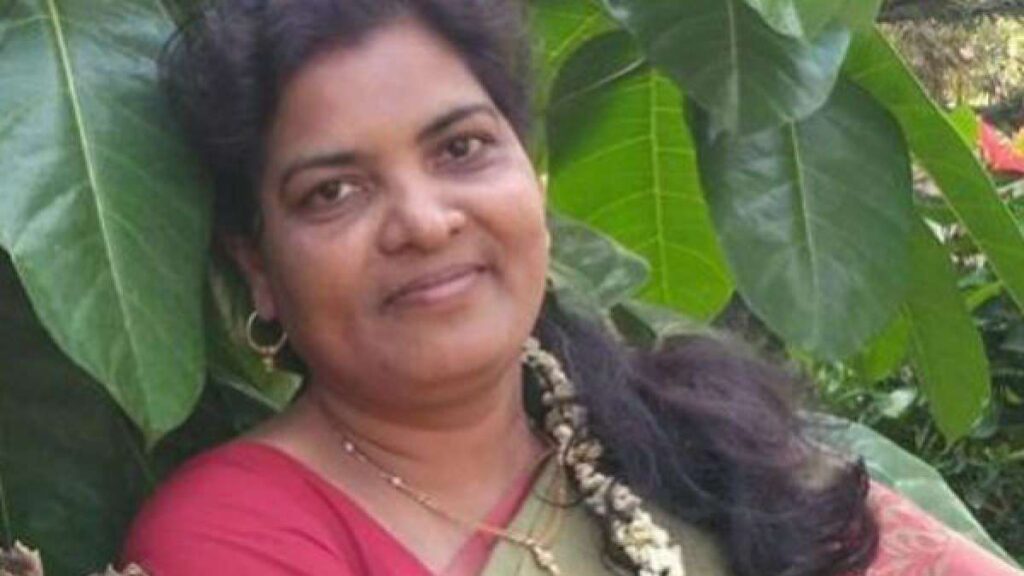 दलित कवियित्री सुकीरथरणी ने अडाणी के विरोध में ठुकराया सम्मान - Forward ...